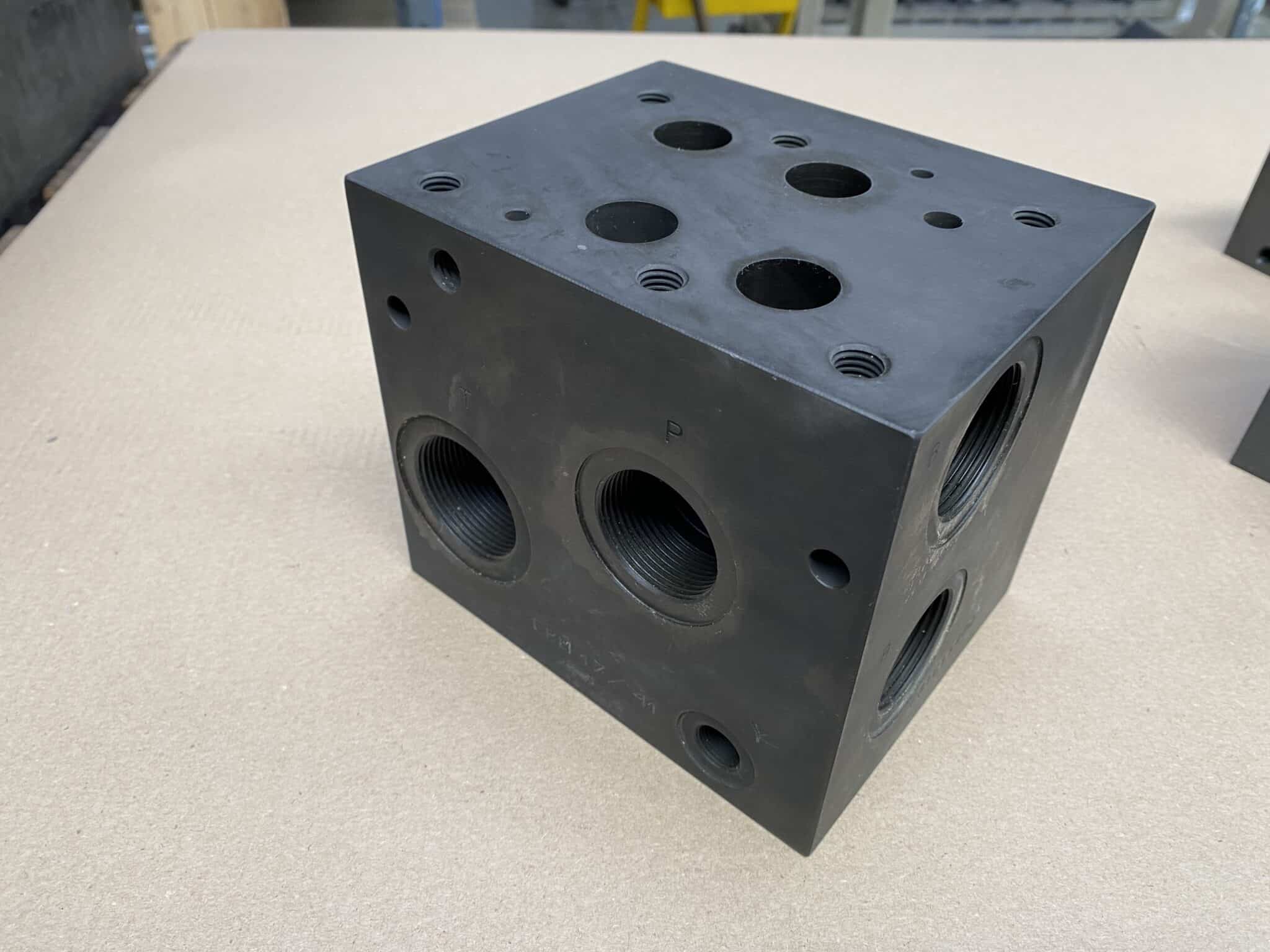 C.P.M. Manifold - Excellence in Hydraulics